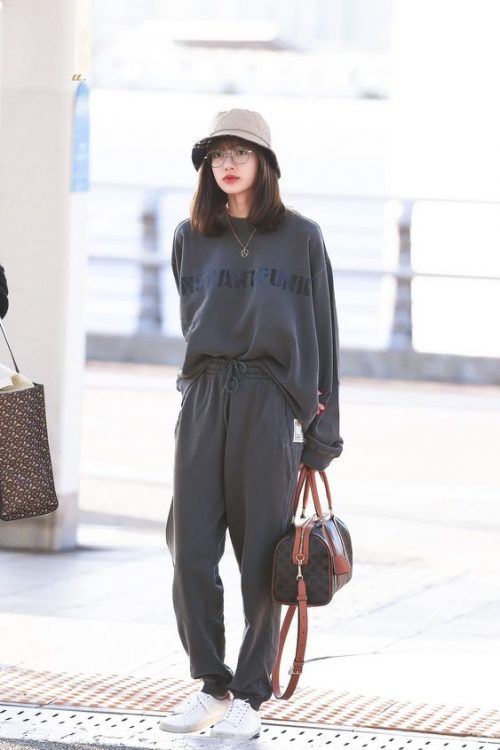 LISA DE BLACKPINK | 5 ESTILOS DE OUTFITS INSPIRADOS EN LISA